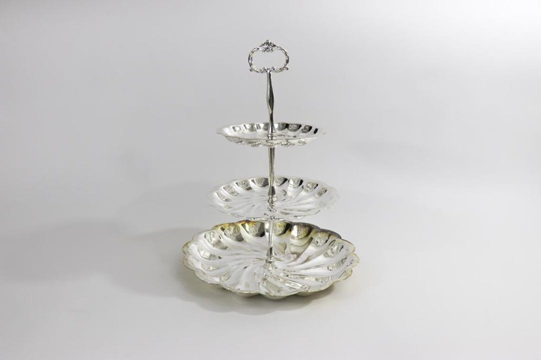 Vintage Silver Shell 3 Tiered Metal Serving Stand - Etsy