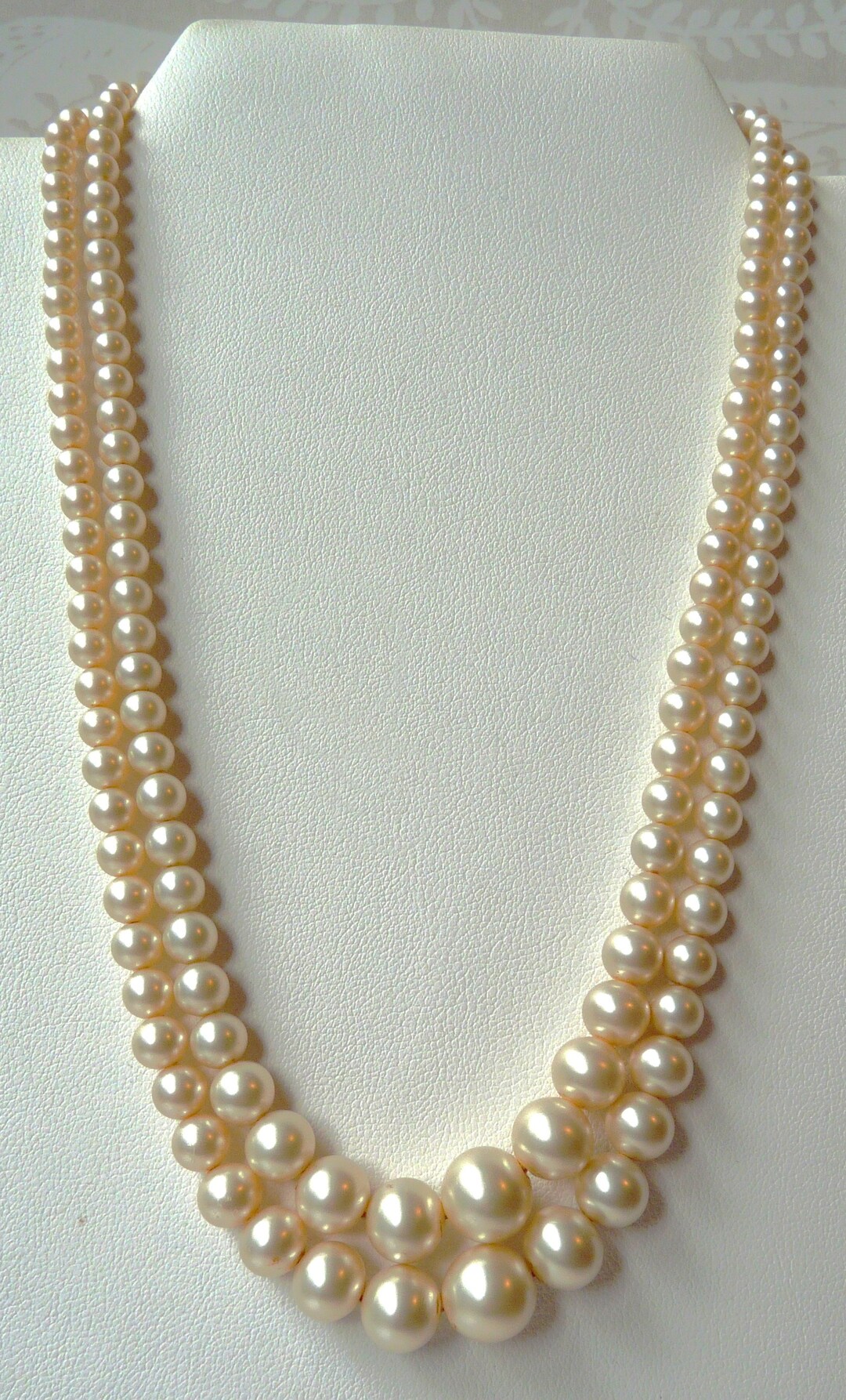 9ct Gold Clasp CIRO Cream Glass Pearls Mid 20th Century Bridal Wedding ...
