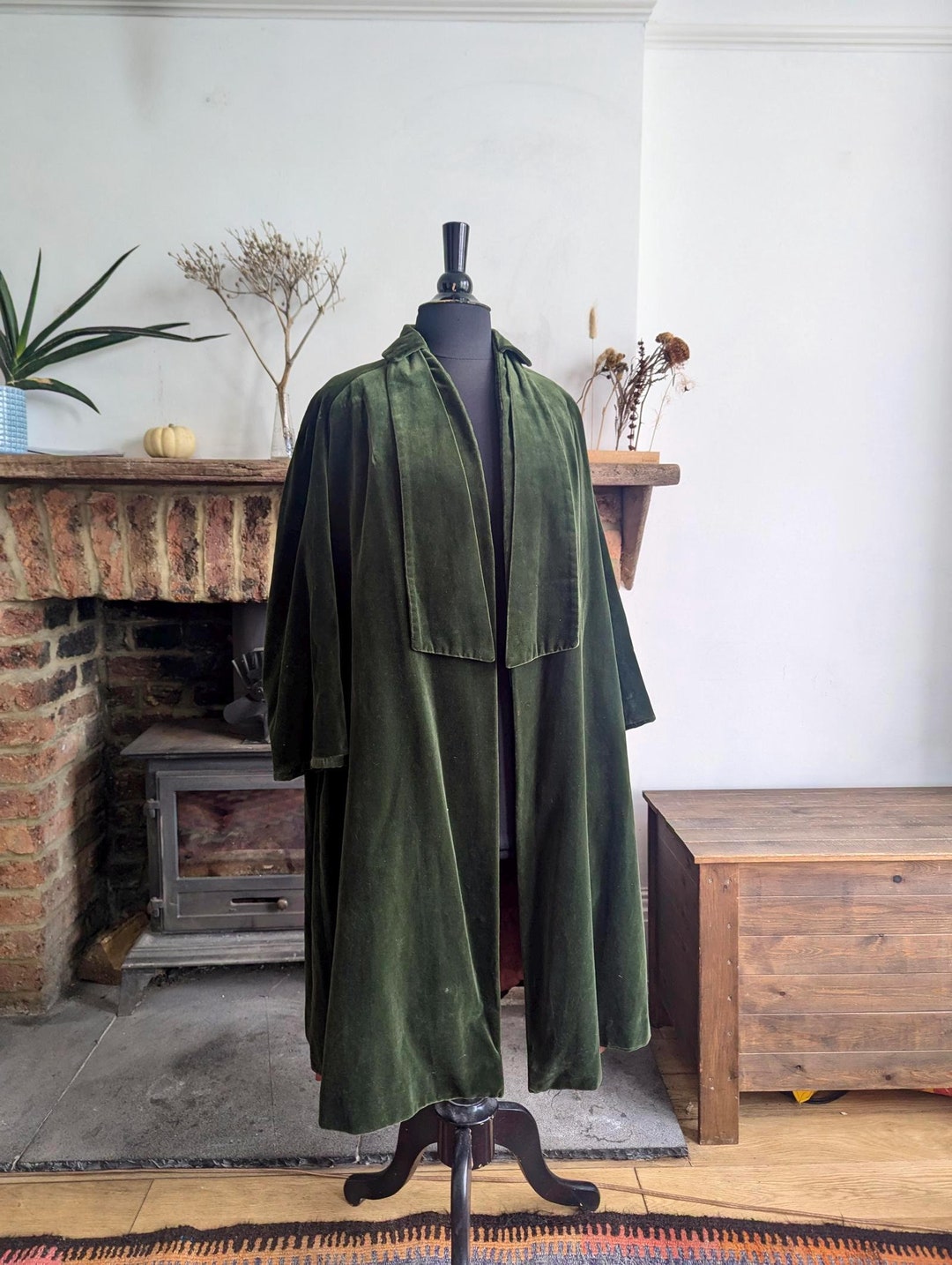 Antique 1920's-1940's Green Velvet Opera Coat, Tie Collar, Peach Lining ...