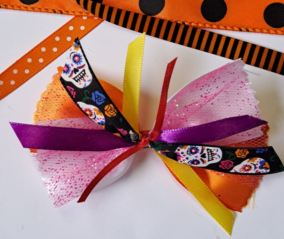 Sugar Skulls dios De Los Muertos Day of the Dead Bow. Halloween Bow. - Etsy
