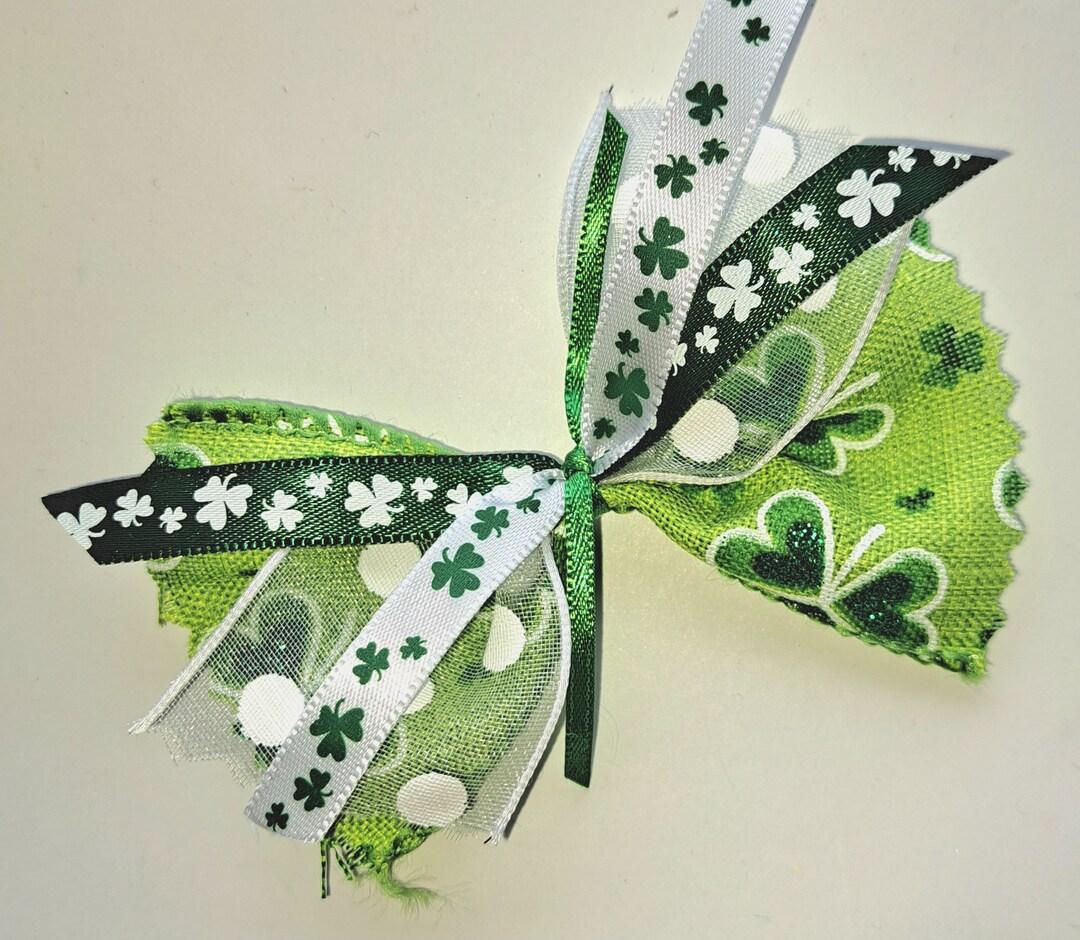 Shamrock Parade St. Patrick's Day Bow - Etsy