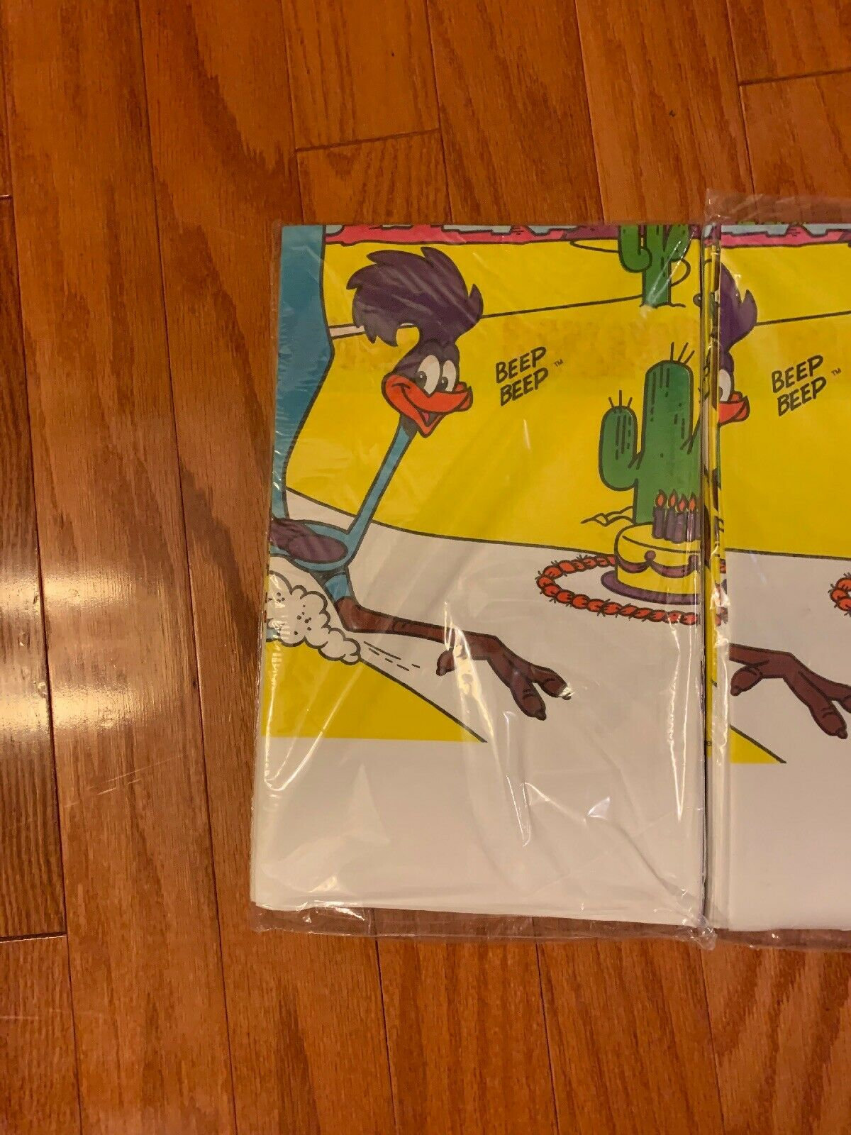 2 Vintage Road Runner & WILE E. COYOTE Table Cover Paper NIP Party ...