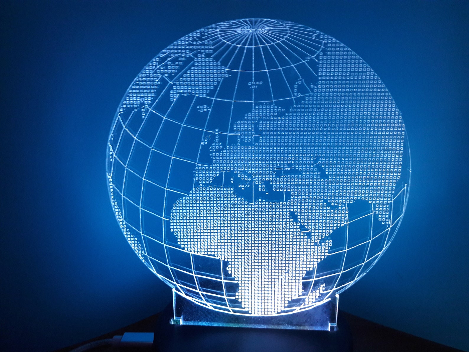 Globe LED Lamp – 3D Illusion, 7 Color Changing Light, Remote Control ...