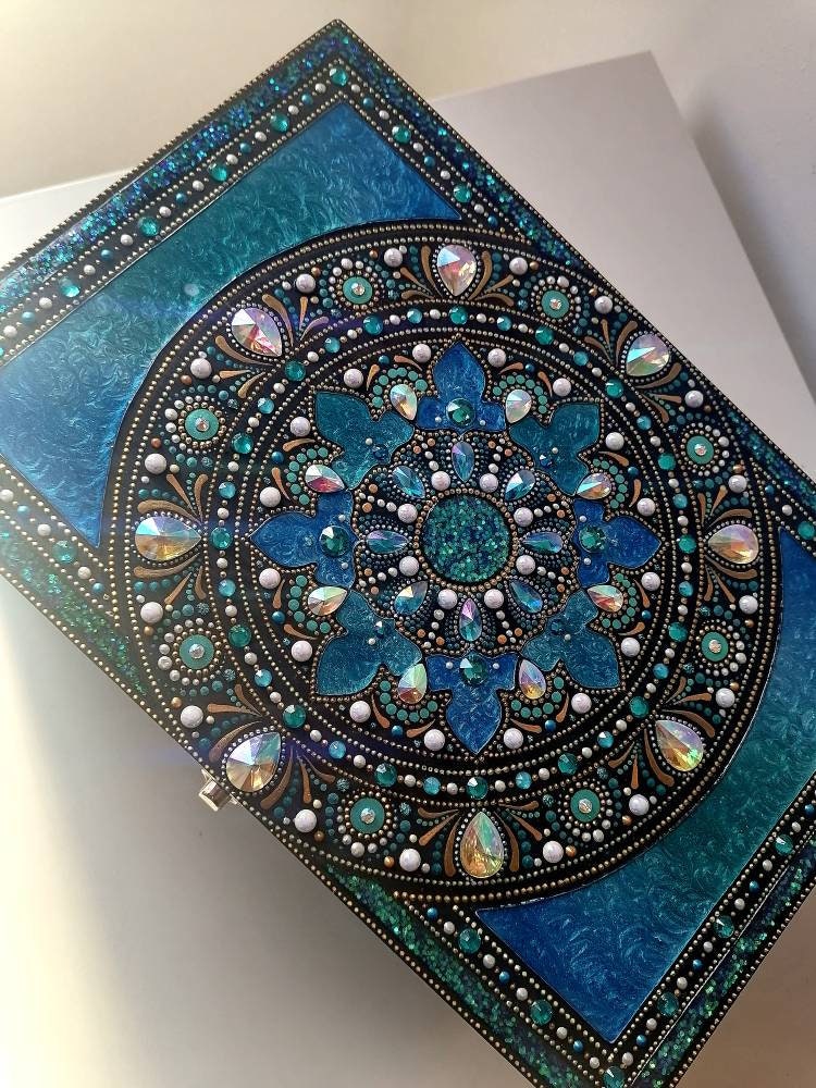 Made-to-order Dot Mandala Wooden Box Bling Storage Box - Etsy UK