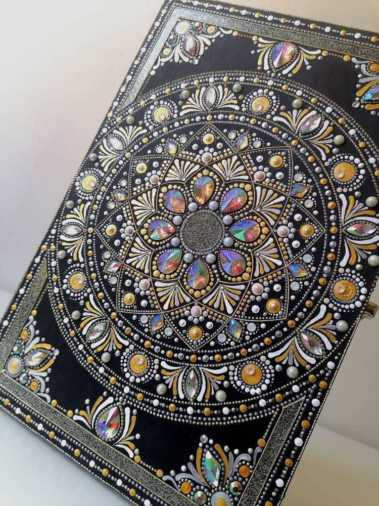 Made-to-order Dot Mandala Wooden Box Bling Storage Box - Etsy UK