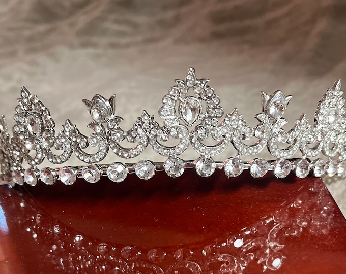 The Anglesey Tiara Replica - Etsy