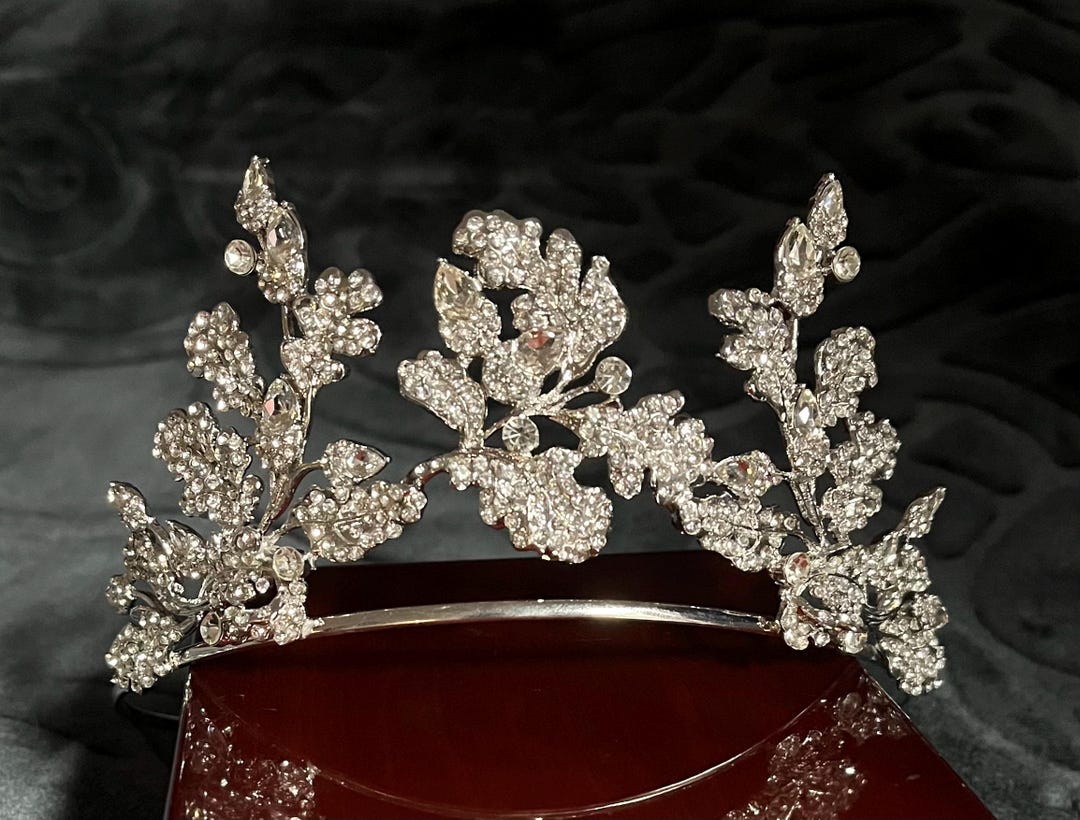 Royal Oak Leaf Tiara Replica - Etsy