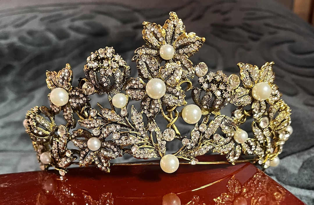 Hanoverian Inspierd Royal Floral Tiara Replica - Etsy