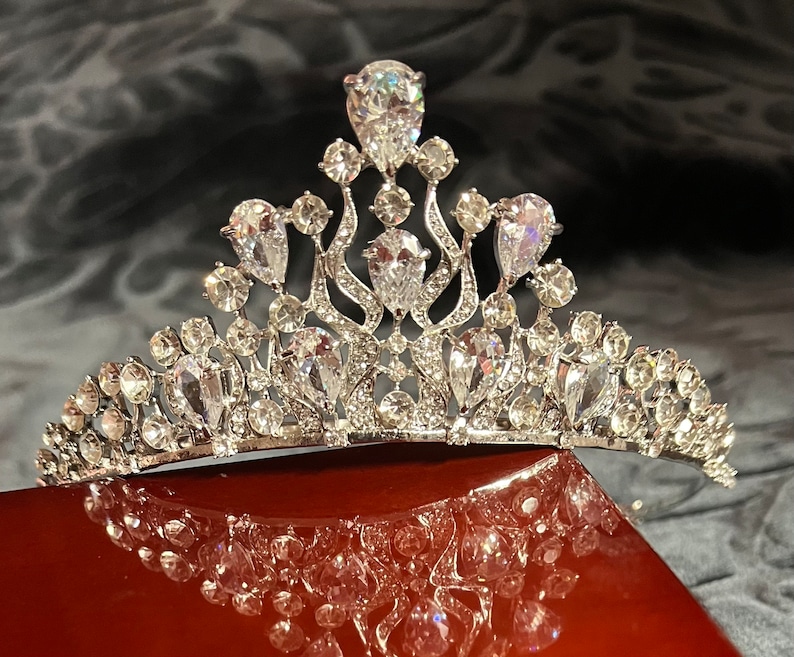 Barbara Hutton’s Diamond Tiara Replica - Etsy