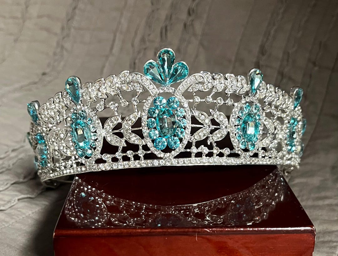 Lady Hesketh Aquamarine and Diamond Tiara Replica - Etsy