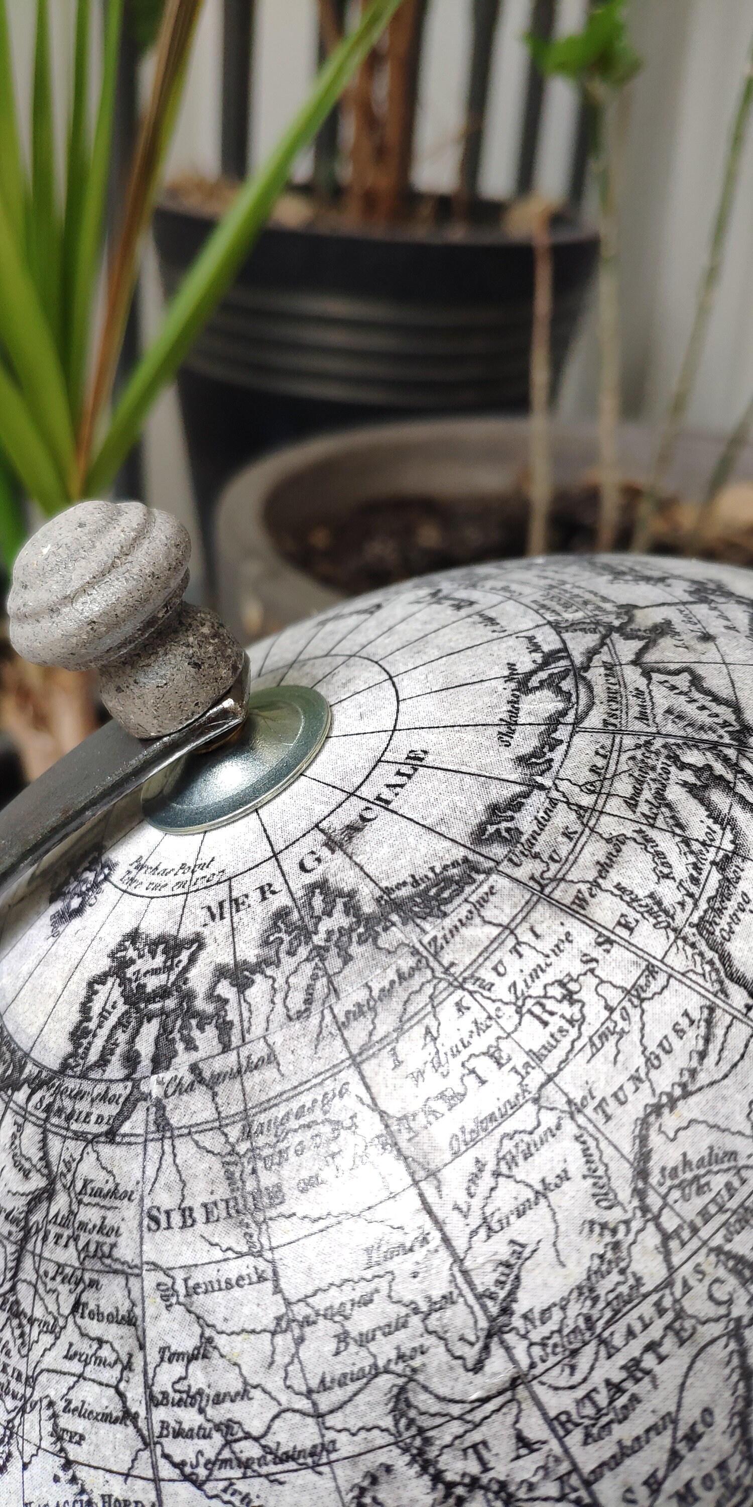 Handmade Globe Vintage Globe Terrestrial World Map, Desktop Globus ...