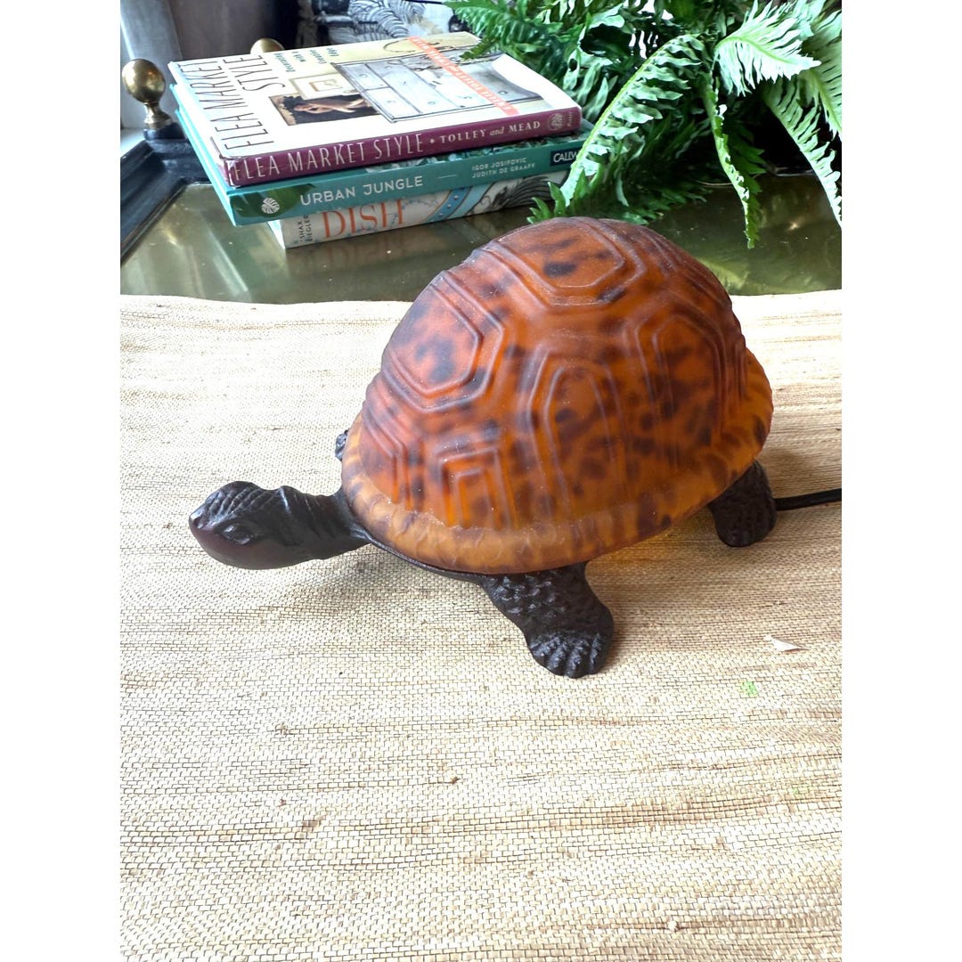 Vintage Amber Colored Glass Turtle Accent Table Lamp Night Light ...