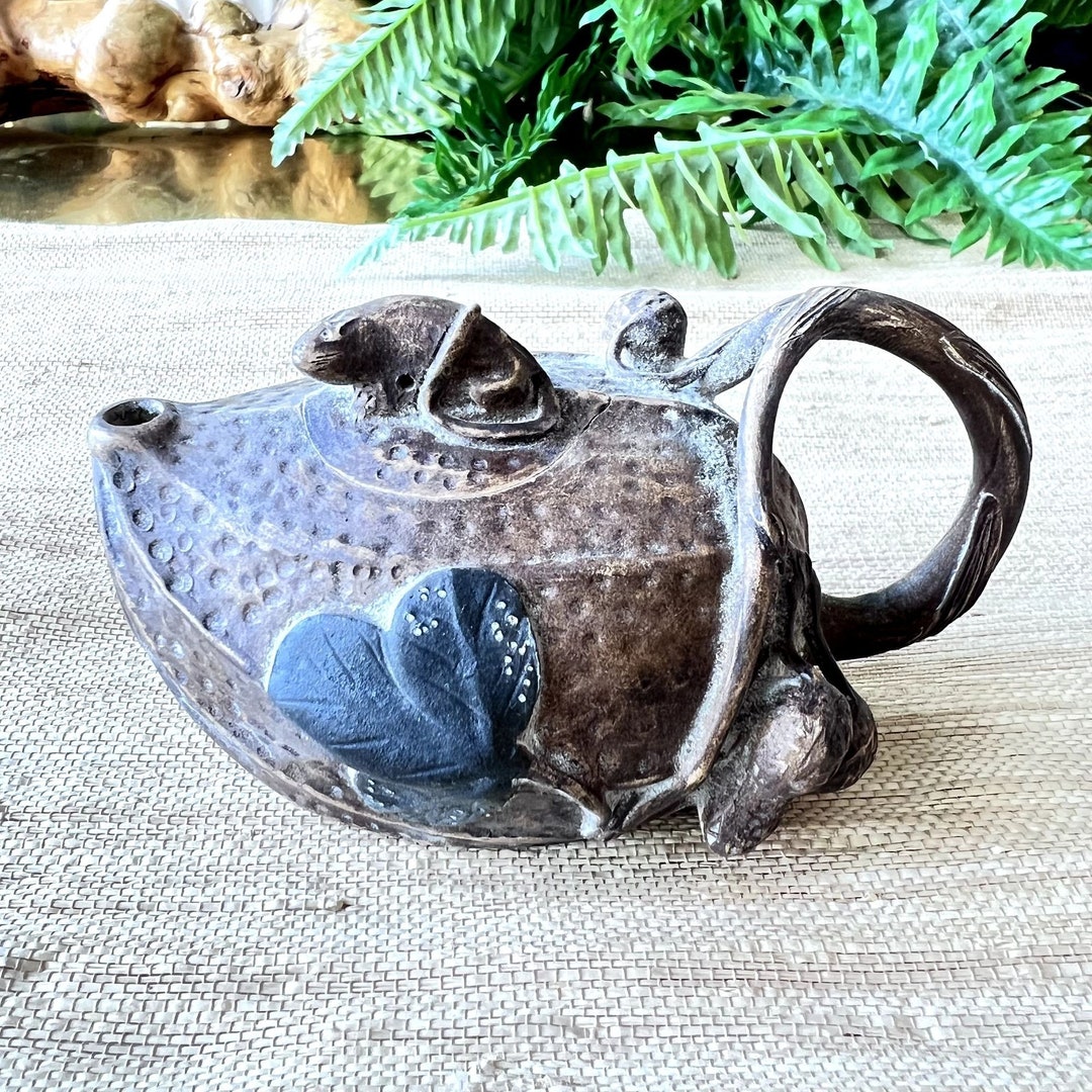 Vintage Figural Acorn and Chameleon Yixing Red Clay Teapot - Etsy