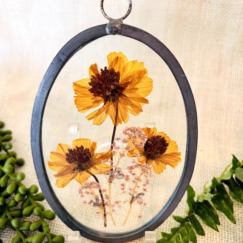 Vintage Leaded Glass Dried Flower Art / Ditzy Floral / Retro Boho Decor ...