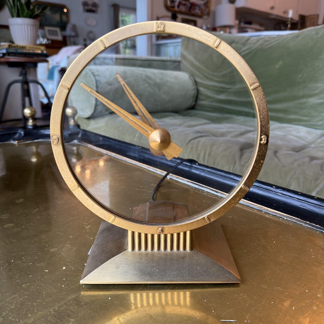 Jefferson "golden Hour" Round Gold Metal Mid-century Electric Clock ...