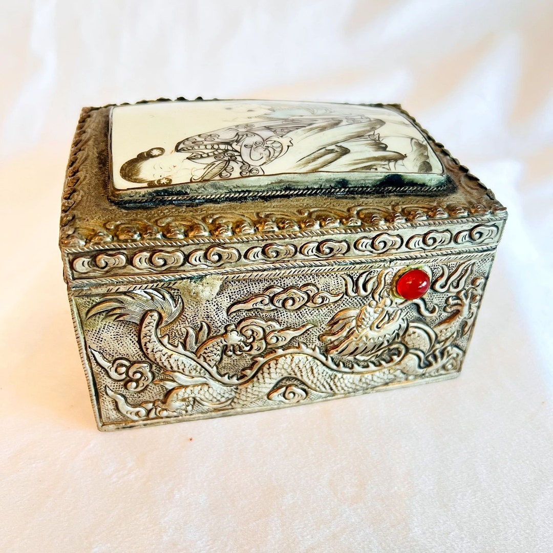 Vintage Asian Dragon Pewter Pill Trinket Box Silver Repousse Hand ...