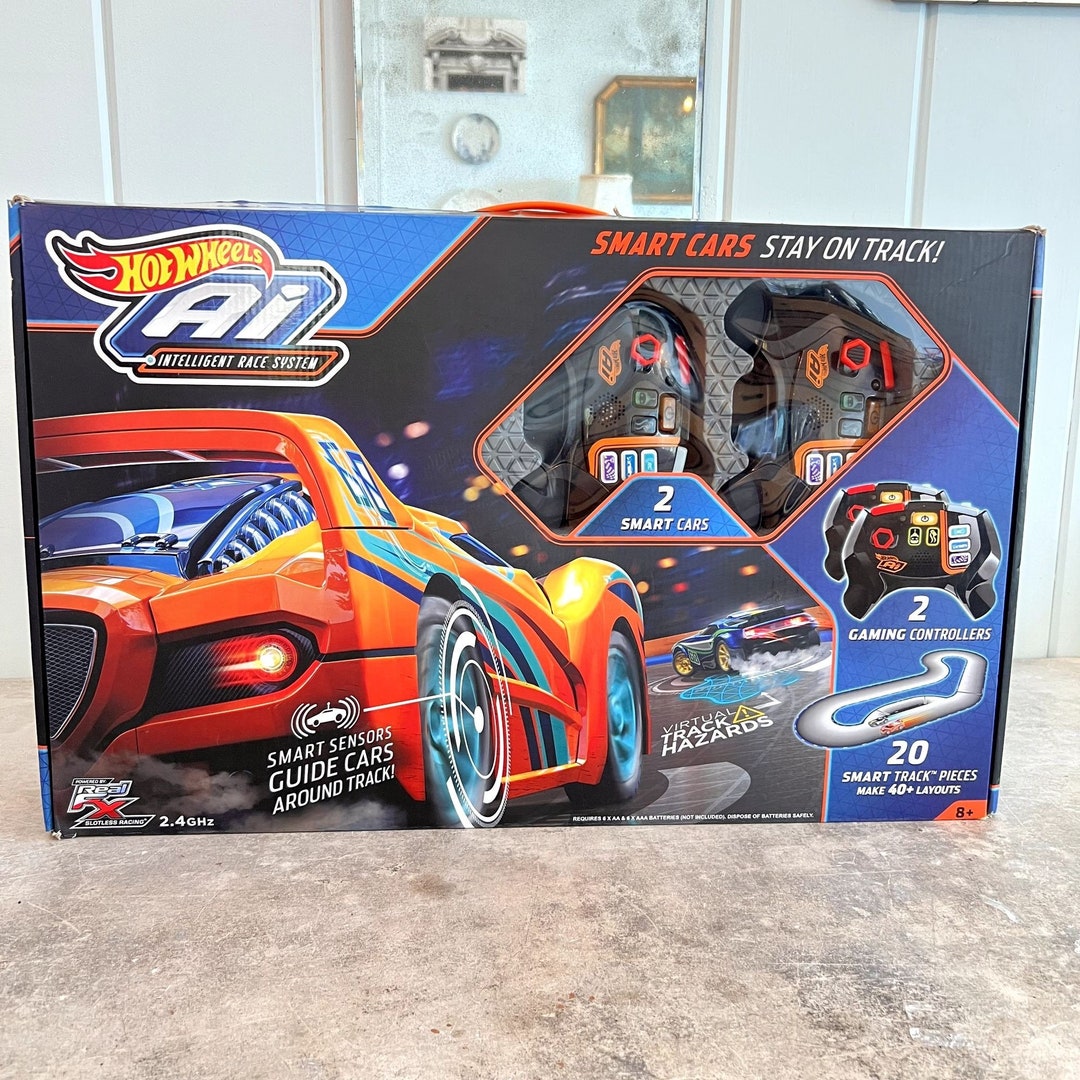 Hot Wheels Intelligent Race System Starter Kit 40+ Track Layouts 2 ...