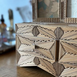 Rare Large Vintage Prison, Folk, Tramp Art Matchstick Jewelry Vanity ...