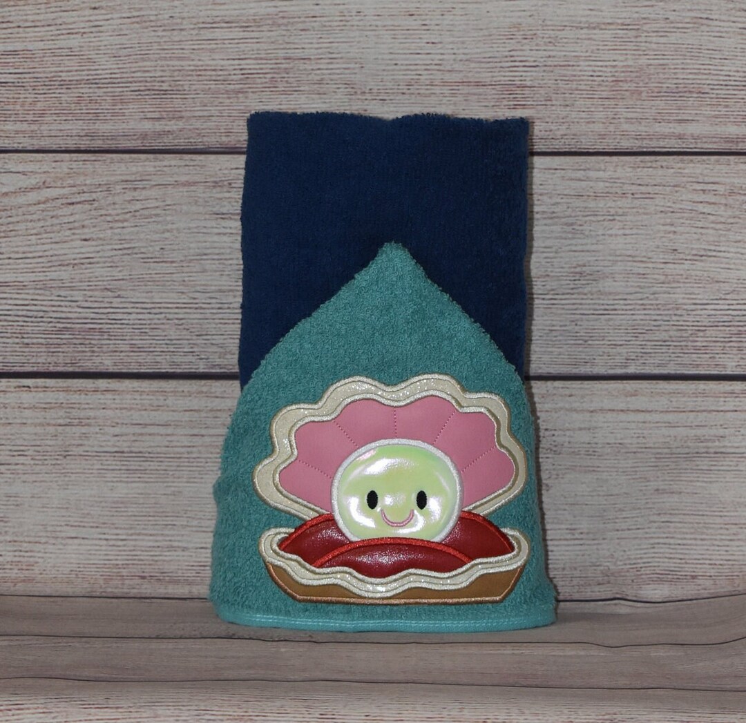 Clam Shell Hooded Towel, Personalized Free, Bath Towel, Pool Towel ...