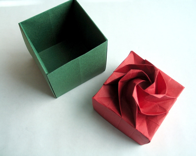 Origami Rose Gift Box: Handmade Japanese Paper Floral Decor - Etsy