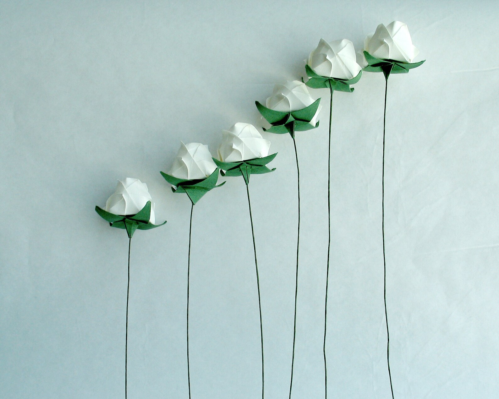White Origami Rose Bouquet: 12 Handmade Paper Flowers - Etsy
