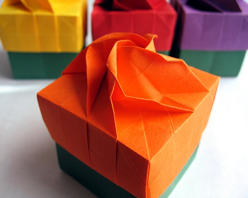Origami Rose Gift Box: Handmade Japanese Paper Floral Decor - Etsy