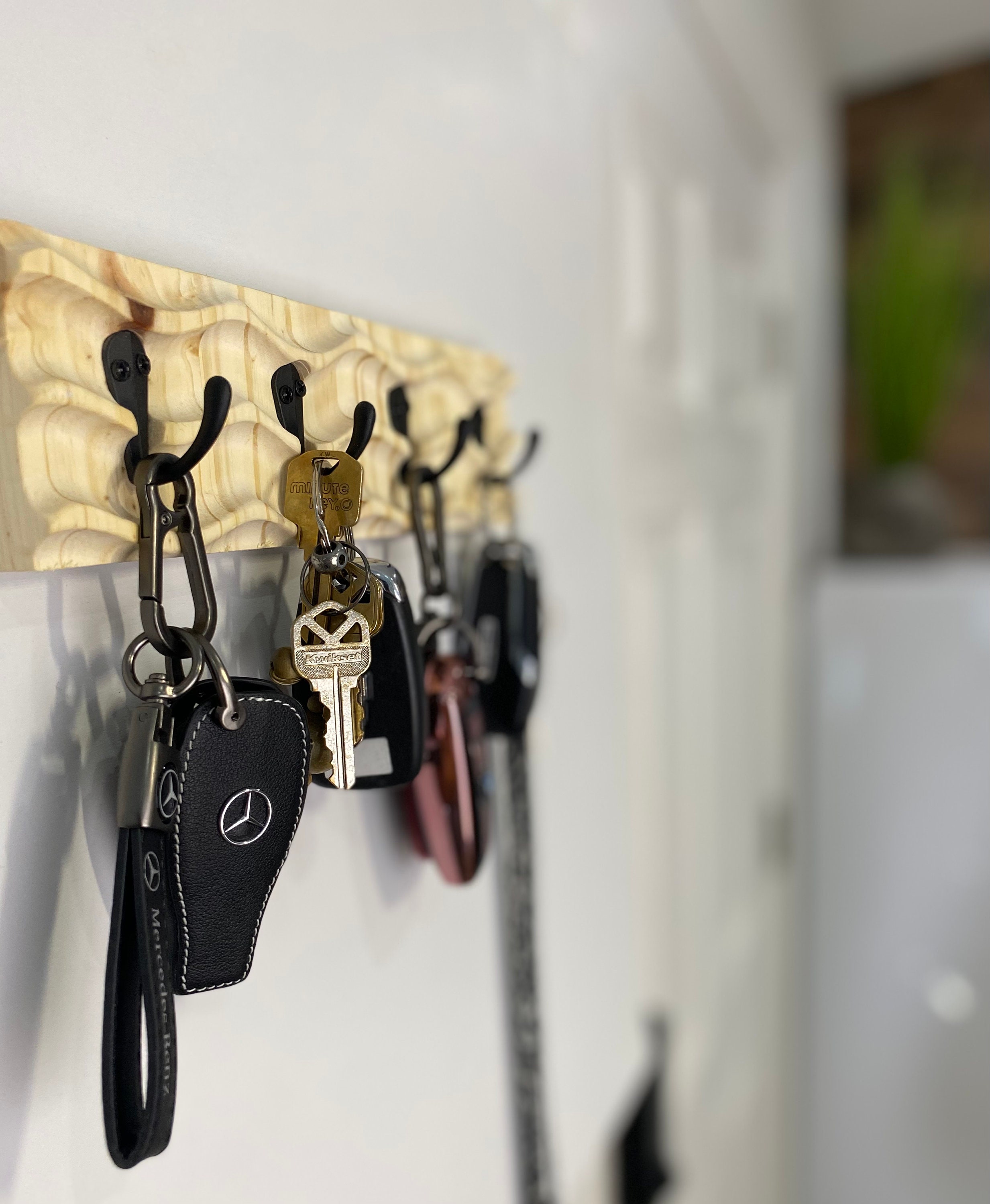 Modern Minimalist Entryway Key Holder: A Bit O Luxury for Organized ...