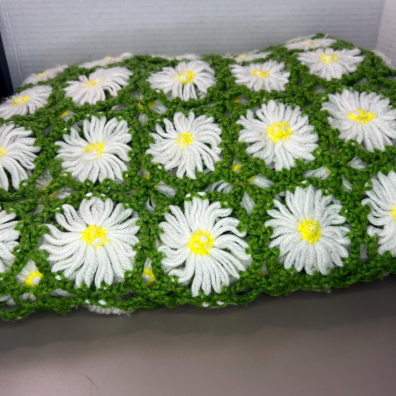 Daisy Afghan - Etsy
