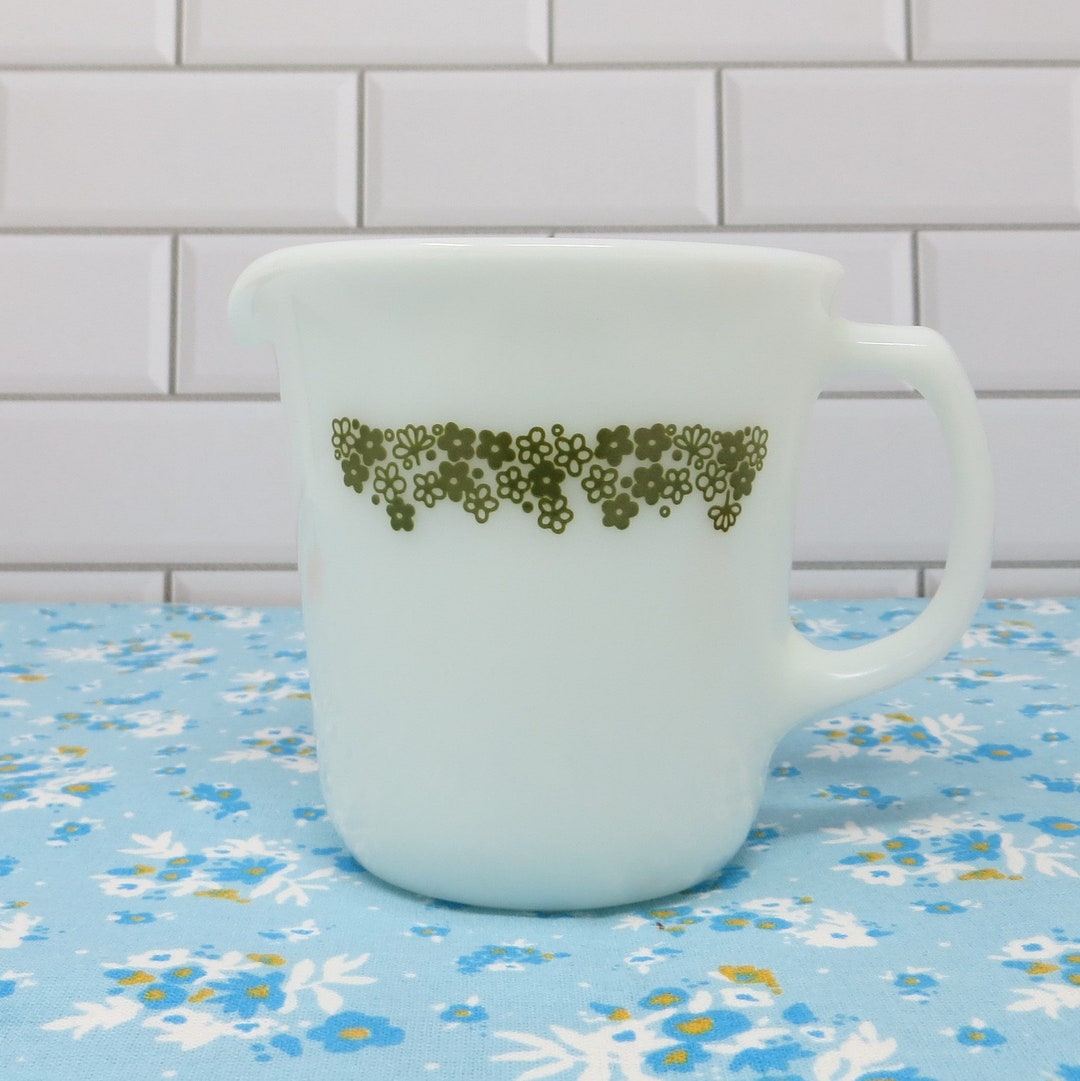 Pyrex Crazy Daisy Opal Creamer Green Band of Daisy Flowers Spring ...