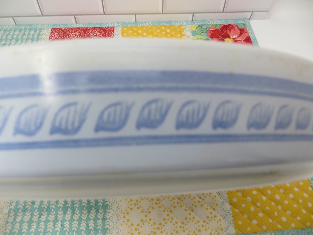 9" Quiche Brittany Blue by Pyrex, Blue Bands, Scrolls, Floral&leaf off ...