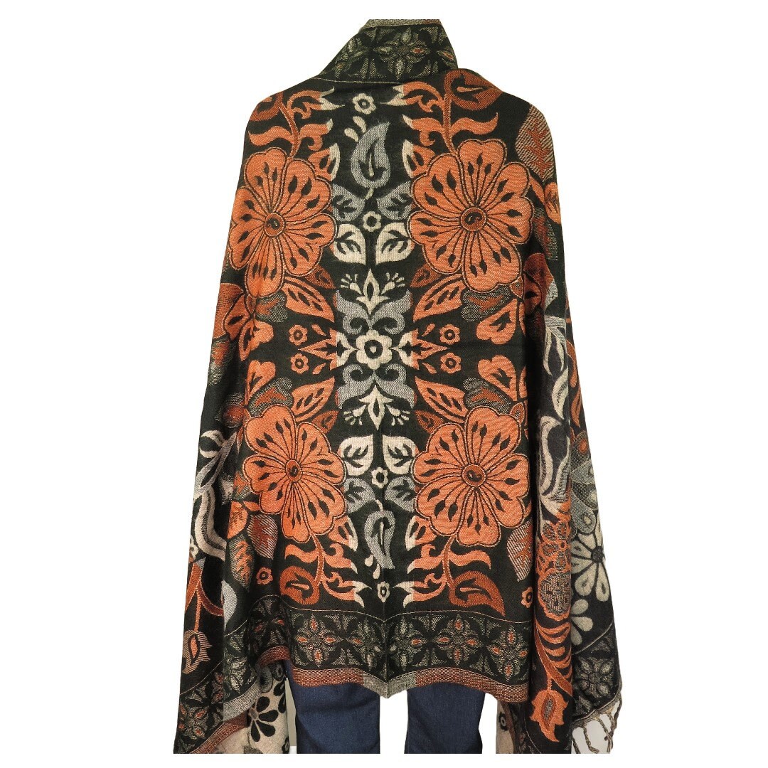 Throw | Shawl | Floral Design | Yak + Sheep + Polar Fleece Wool Yarn ...