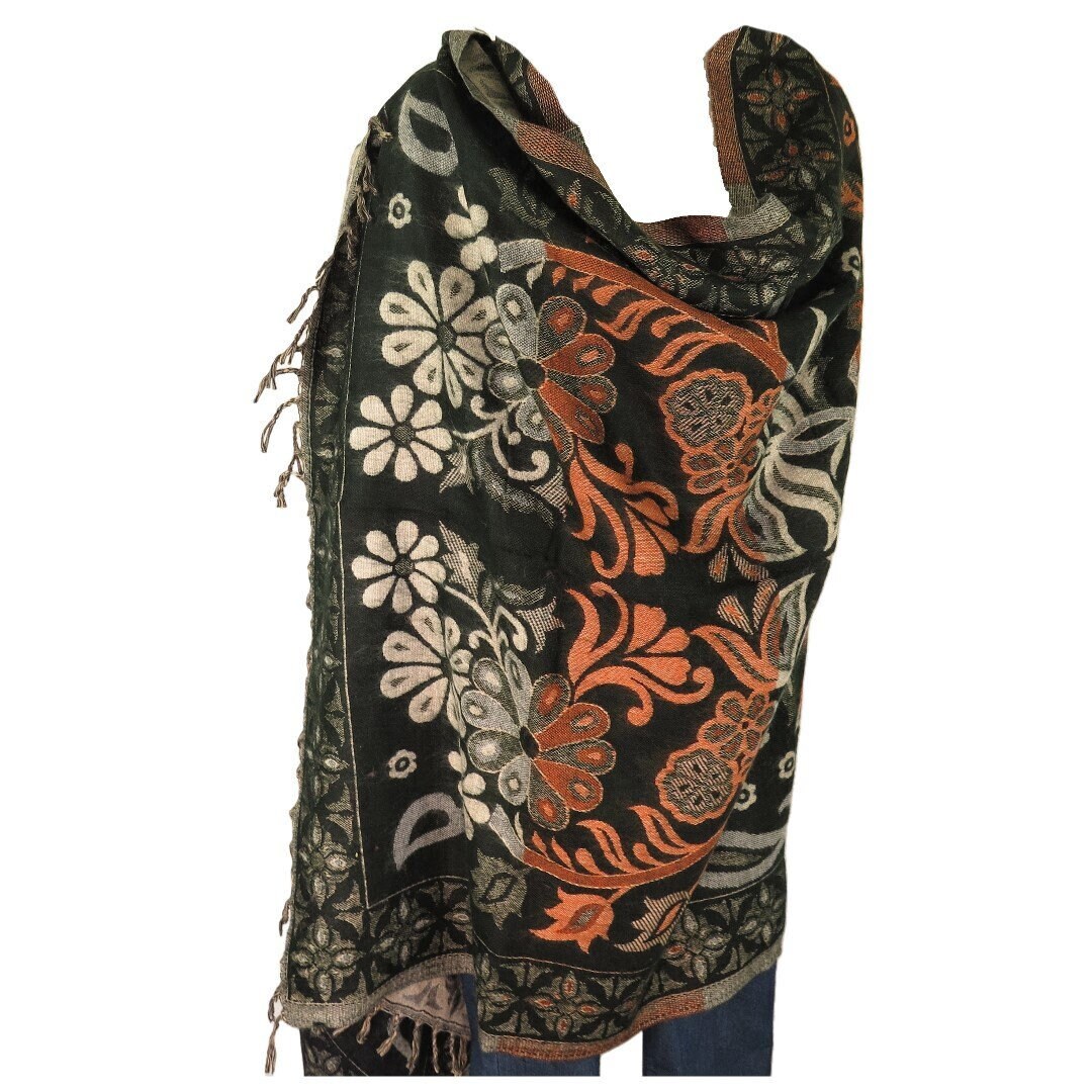 Throw | Shawl | Floral Design | Yak + Sheep + Polar Fleece Wool Yarn ...