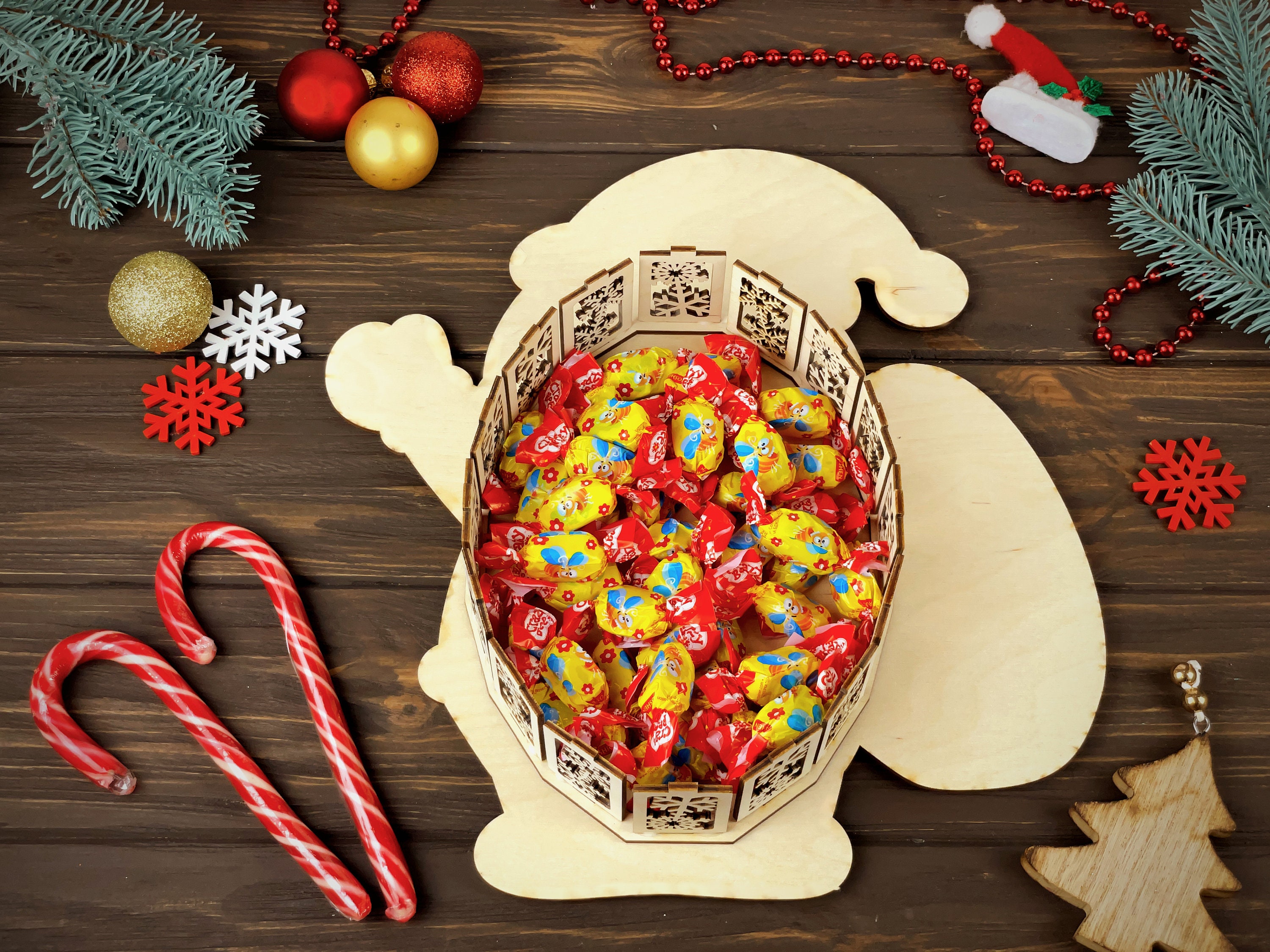 Santa Gift Box SVG File. Christmas Candy Box. 3mm 4mm. - Etsy