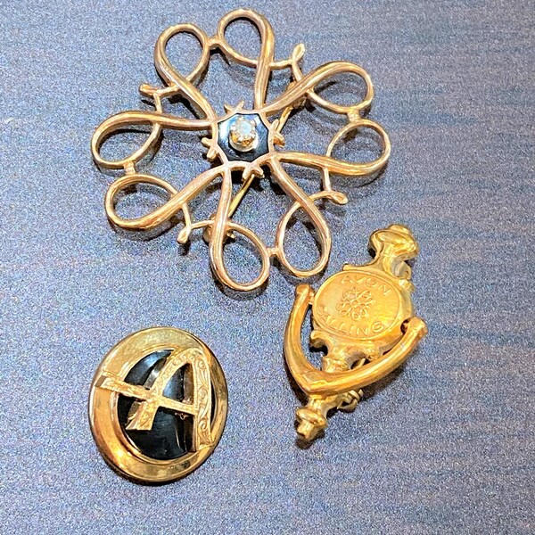 Avon Pin - Etsy