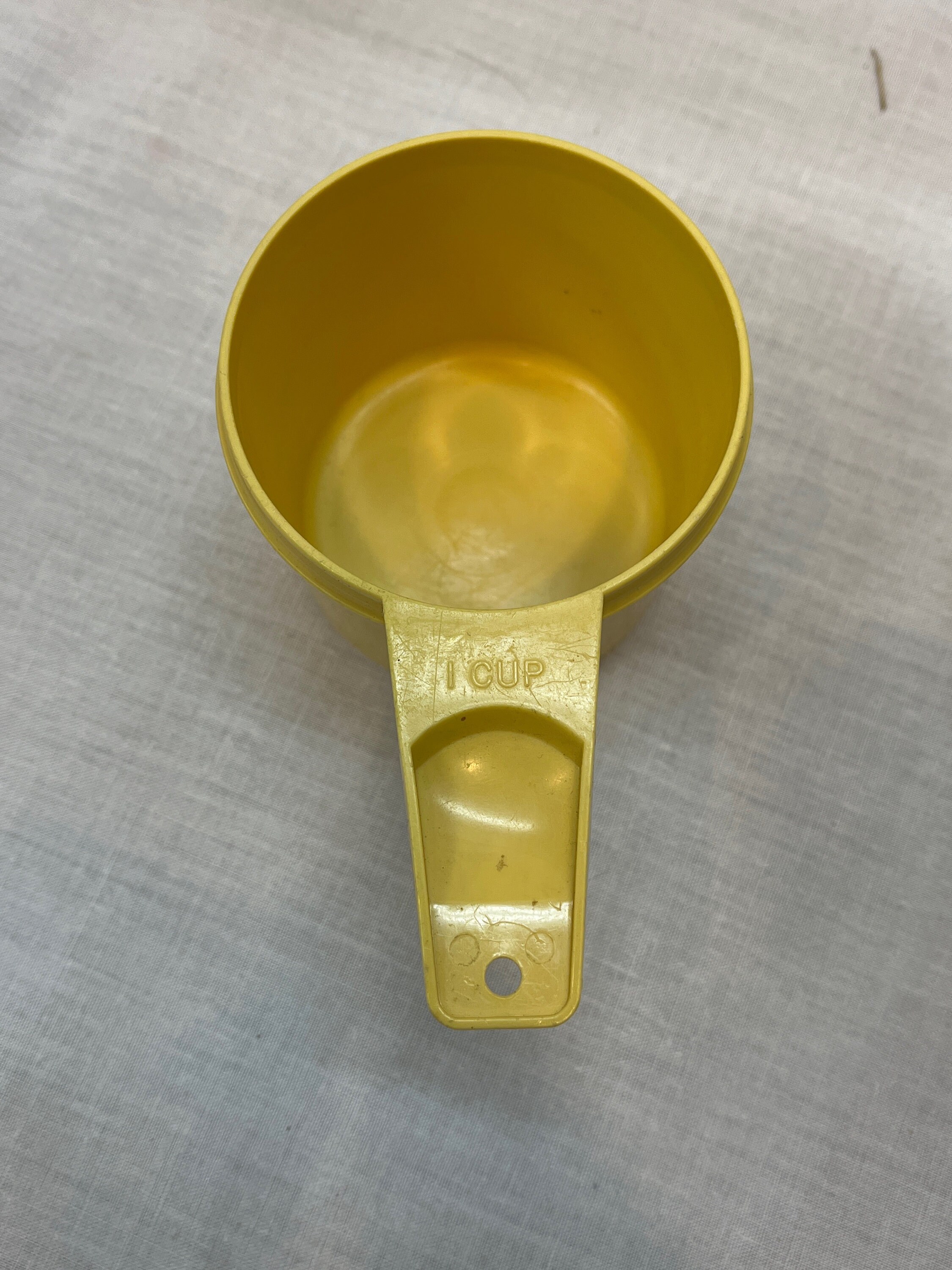 Vintage Tupperware Measuring Cups, Measuring Utensils, 1 Cup, 3/4 Cup ...