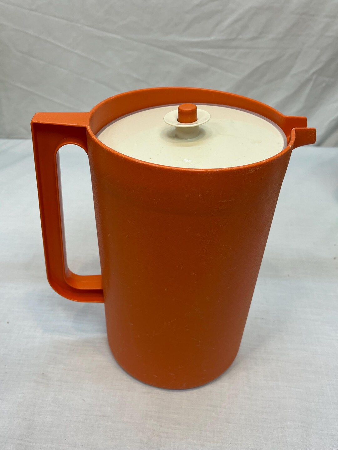 Vintage Orange Tupperware 1 Gallon Pitcher, Jug, Orange Pitcher, Lid ...