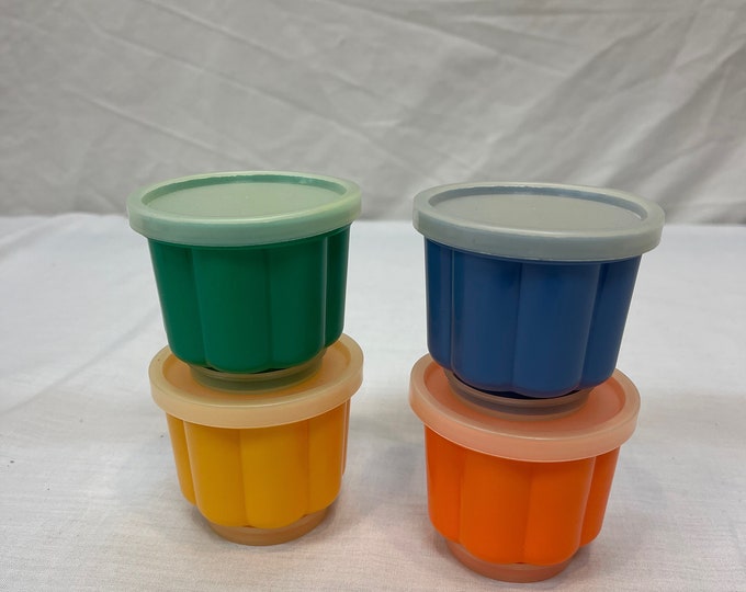 Vintage Tupperware Set of 4 Jello Molds, Mold With Lid, Retro ...