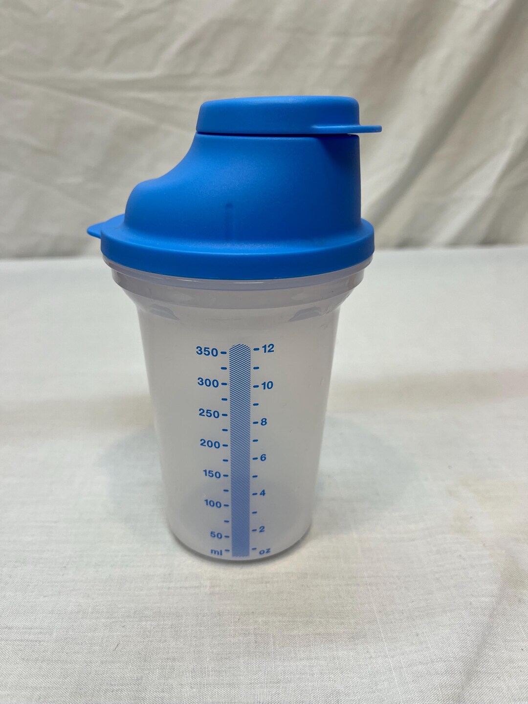 Vintage Tupperware Quick Shaker, Blue and Clear Shaker, Quick Shake ...