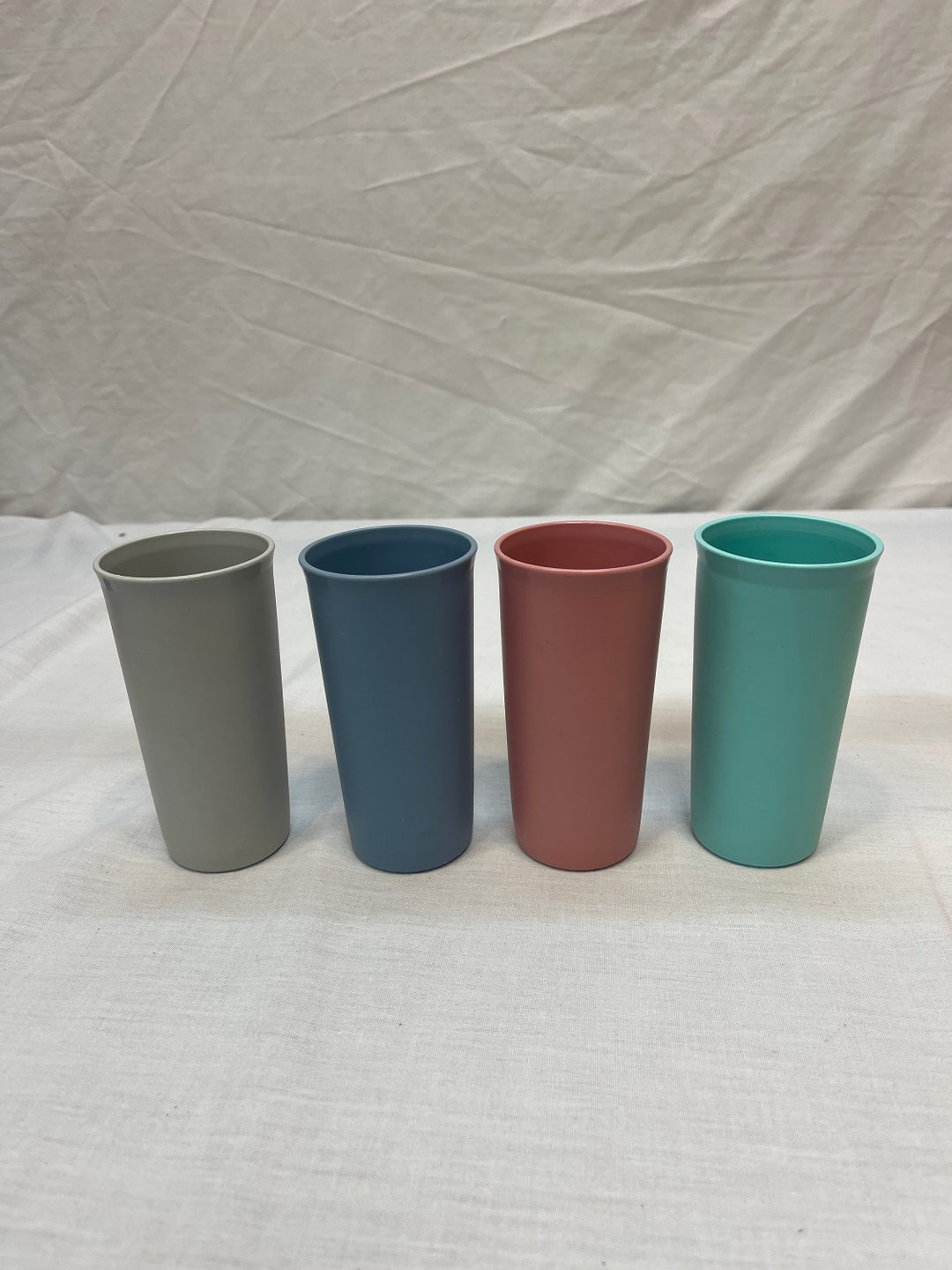 Vintage Tupperware Country Blau, Rosa, Petrol und Grau Tassen, Set von ...