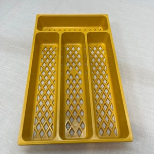 Mesh Plastic Mesh Utensil Tray, Silverware Tray, Yellow Color Tray ...