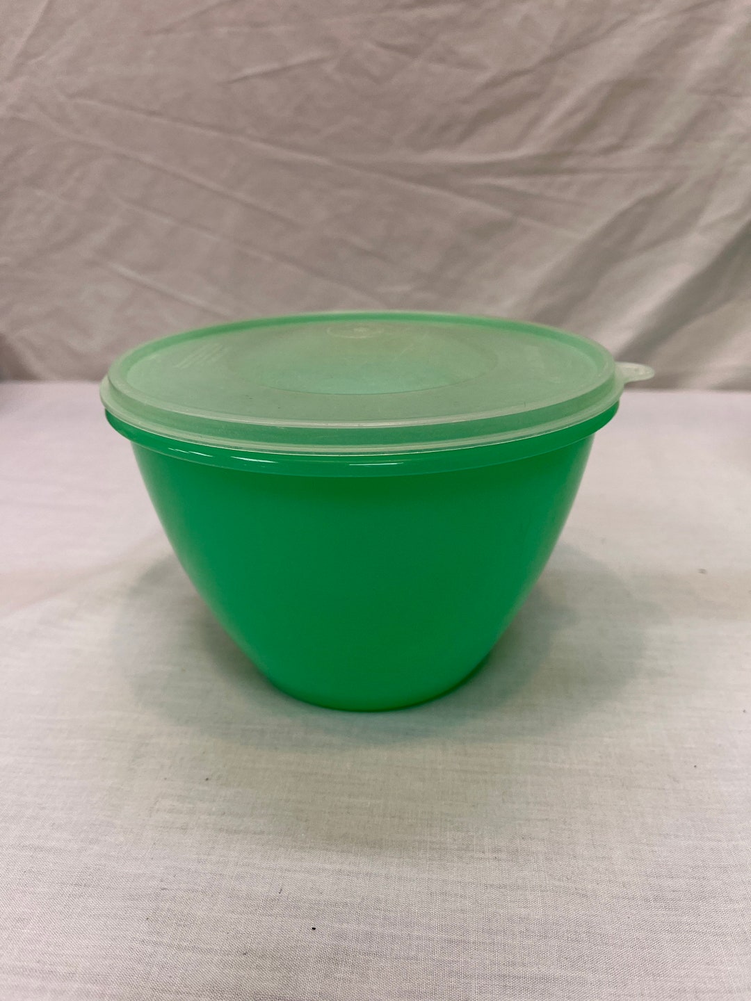 Vintage Tupperware Crisp It Container, Small Lettuce Keeper, Jade Green ...