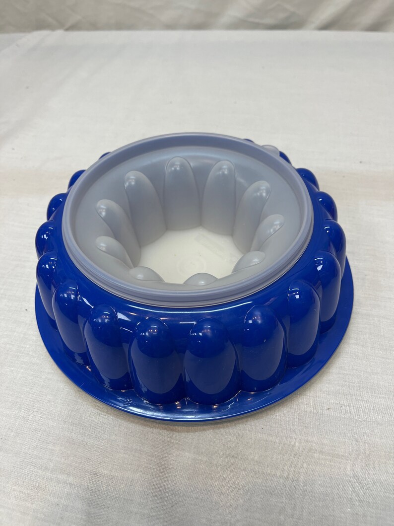 Vintage Tupperware Jello Mold, Blue, Dark Blue, Mold With Lid, Retro ...
