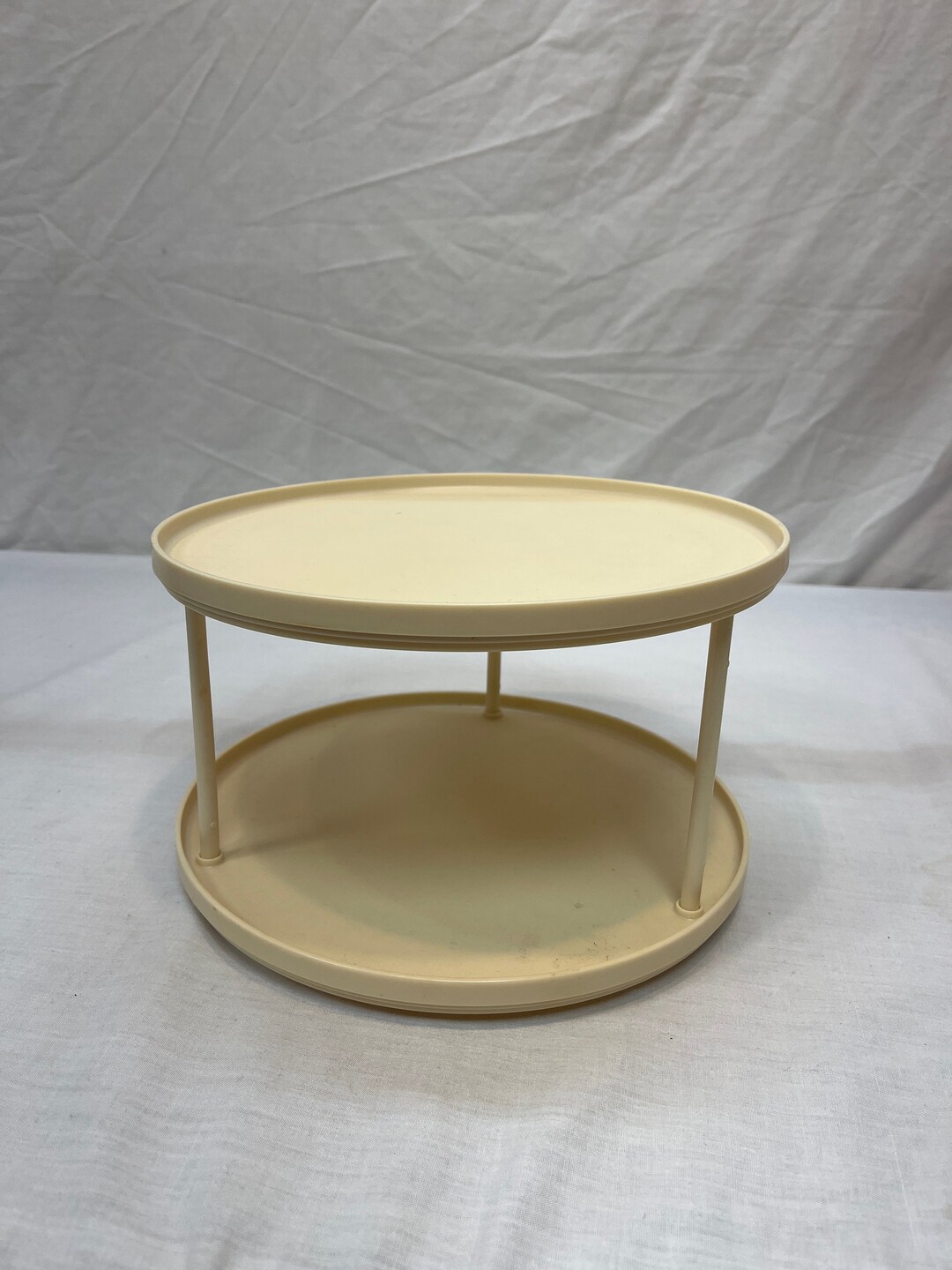 Vintage Rubbermaid Lazy Susan, Turn Table, Tan Lazy Susan, 2 Tiered ...