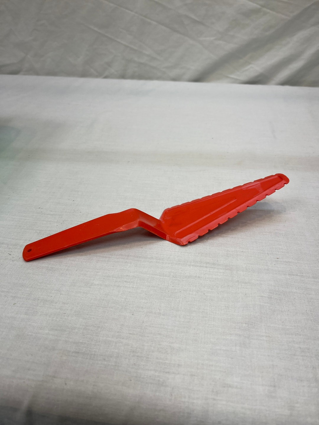 Vintage Tupperware Pie Server, Pizza Server, Spatula, 1228-5, Red ...