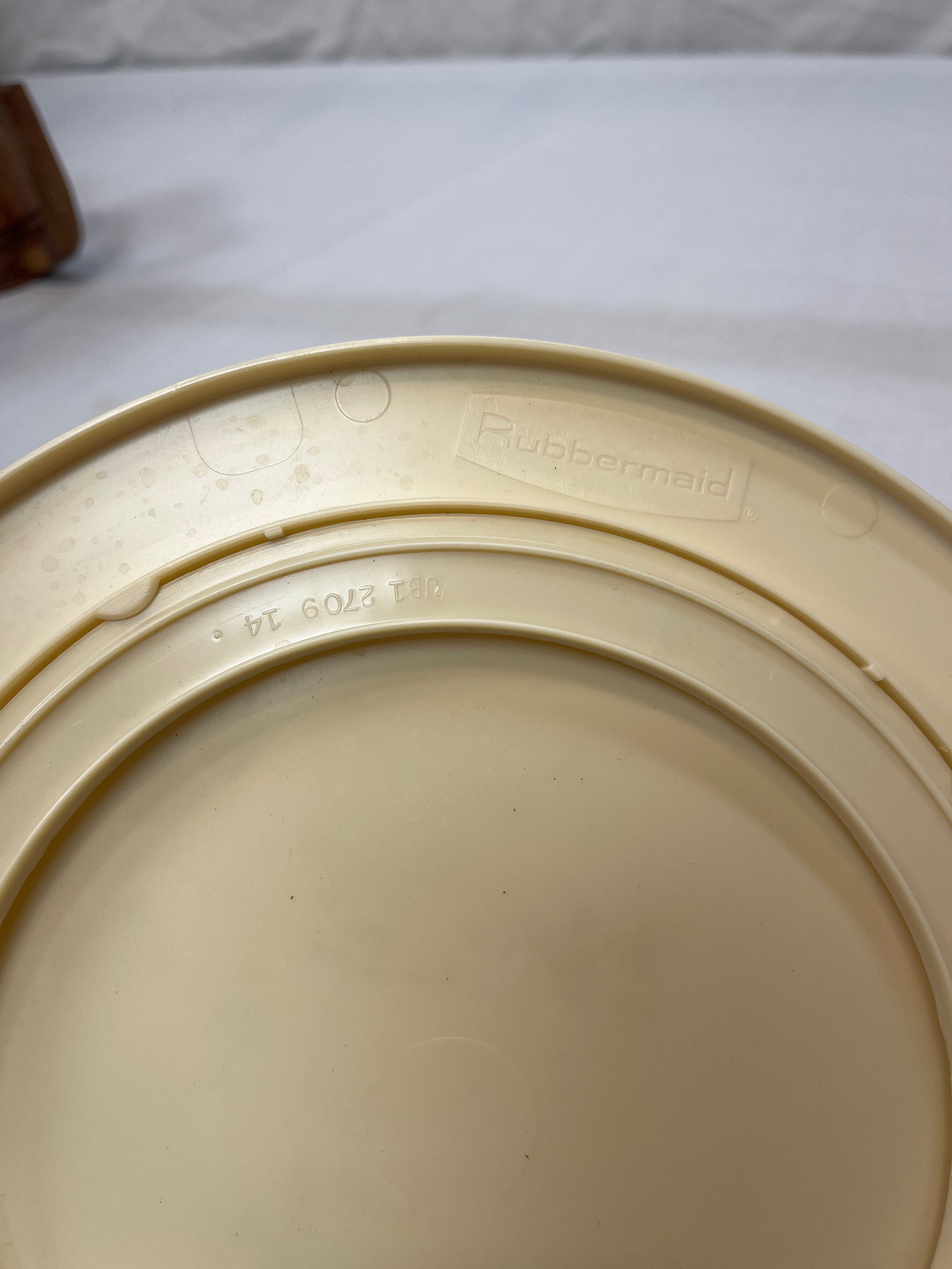 Vintage Rubbermaid Lazy Susan, Turn Table, Beige, Lazy Susan - Etsy
