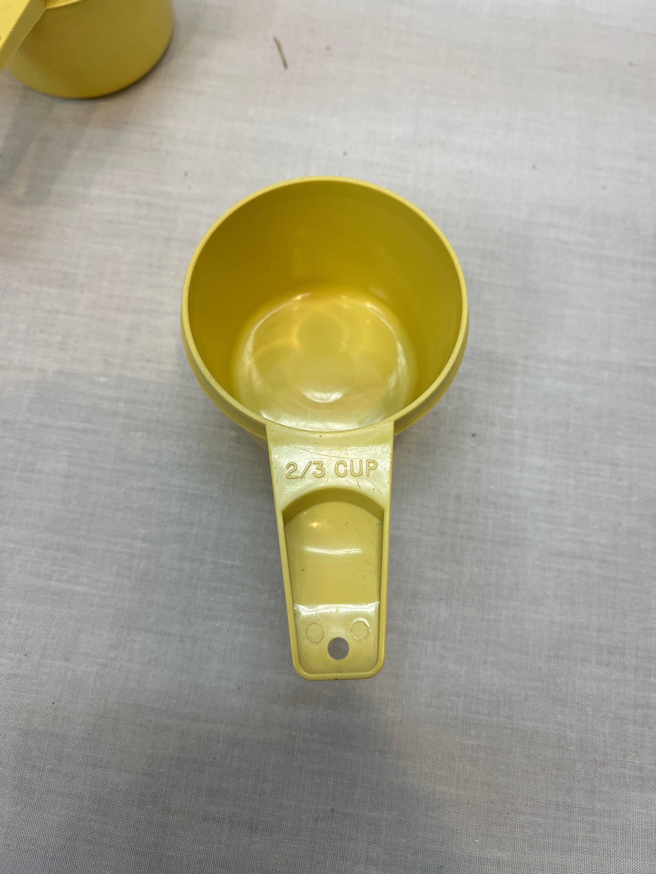 Vintage Tupperware Measuring Cups, Measuring Utensils, 1 Cup, 3/4 Cup ...