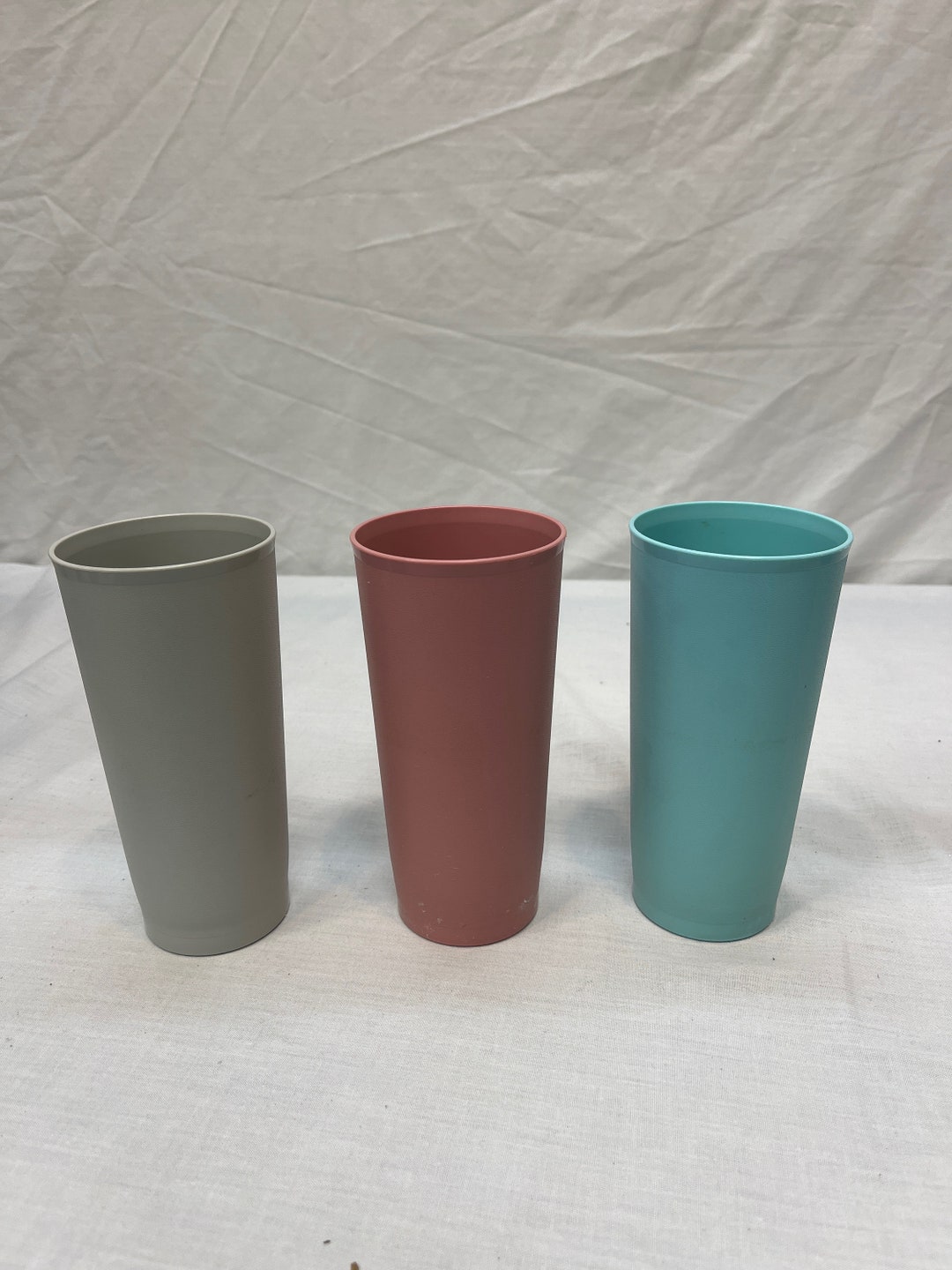 Vintage Tupperware Cups, Tumblers, Teal, Grey, Pink, 18 Oz, Set of ...