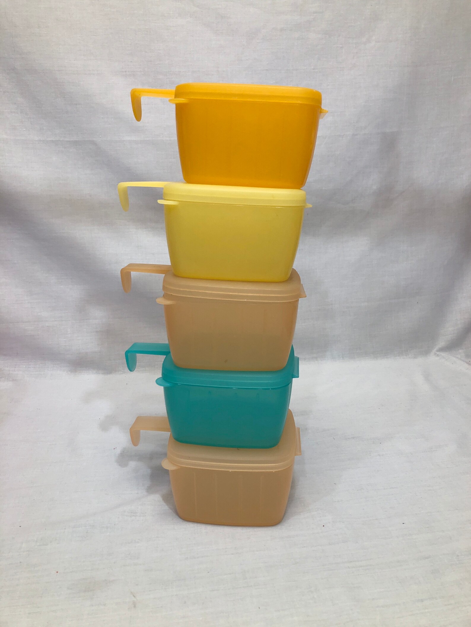 Tupperware Cheese Fridge Keeper, Keeper, Space Saving Keepers ...
