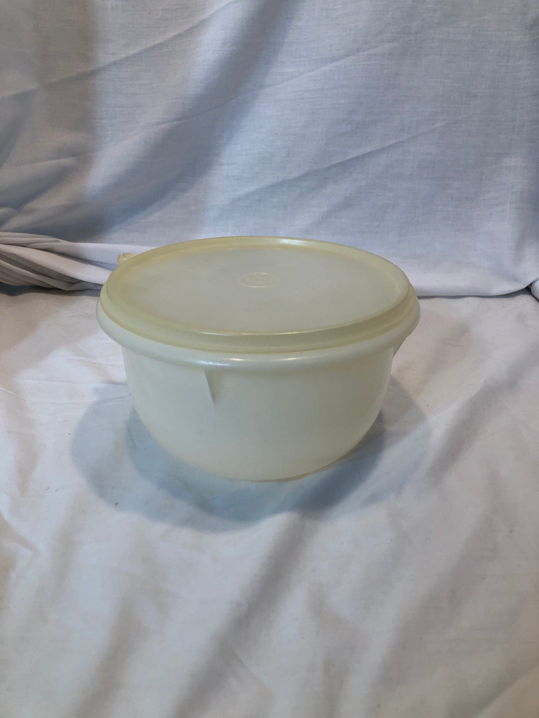 Vintage Tupperware White Bowl With Lid, Number 271-1 With Lid, Retro ...