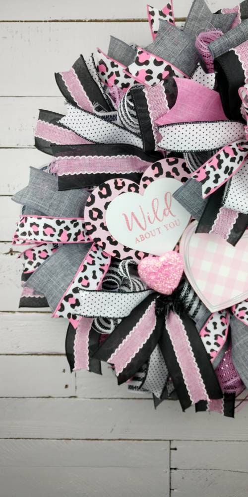 Leopard Valentine wreath pink Valentine decor heart door | Etsy